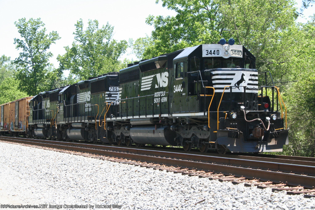 NS 3440 leads Train A55